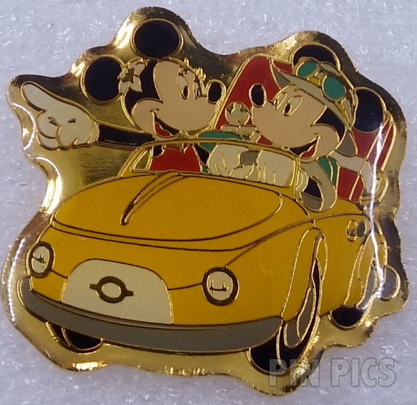 PP2134 - Japan - Mickey and Minnie - Yellow Convertible Car - TDR - PinPics