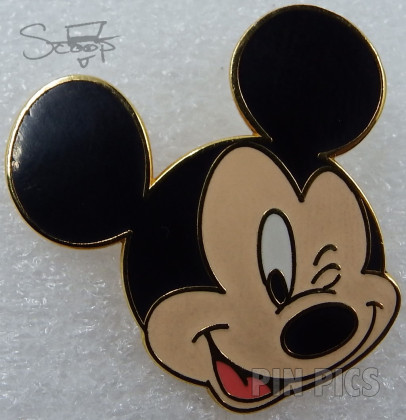 PP10998 - WDW - Winking - Mickey Faces Set - Cast Lanyard Series 1 2002 ...