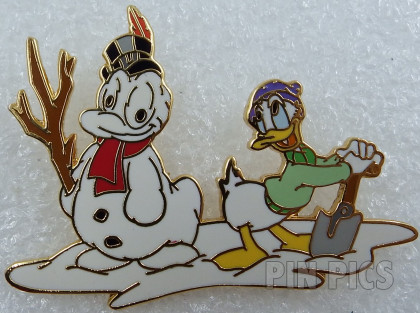 PP27437 - Disney Auctions - Donald Duck Snowman - PinPics