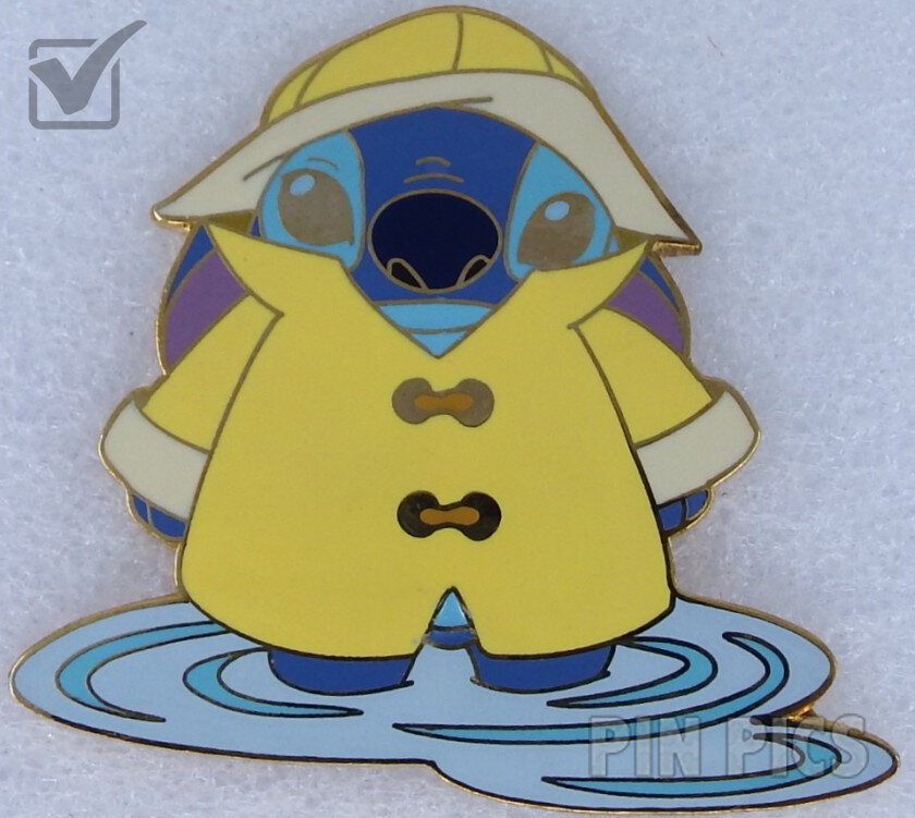 PP30592 - DA - Stitch in Yellow Raincoat - Puddle - PinPics
