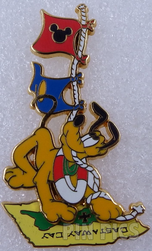 PP41592 - DCL - Pluto with Flags and Map - Castaway Cay Scavenger Hunt ...