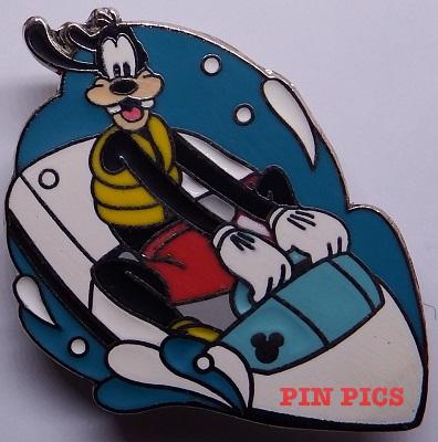 PP41820 - WDW - Goofy Boating - Recreation - Cast Lanyard Series 4 2005 ...