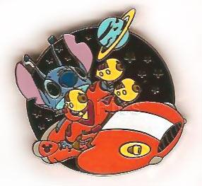 PP42107 - WDW - Ray Guns - Stitch on a Flying Saucer - Cast Lanyard ...