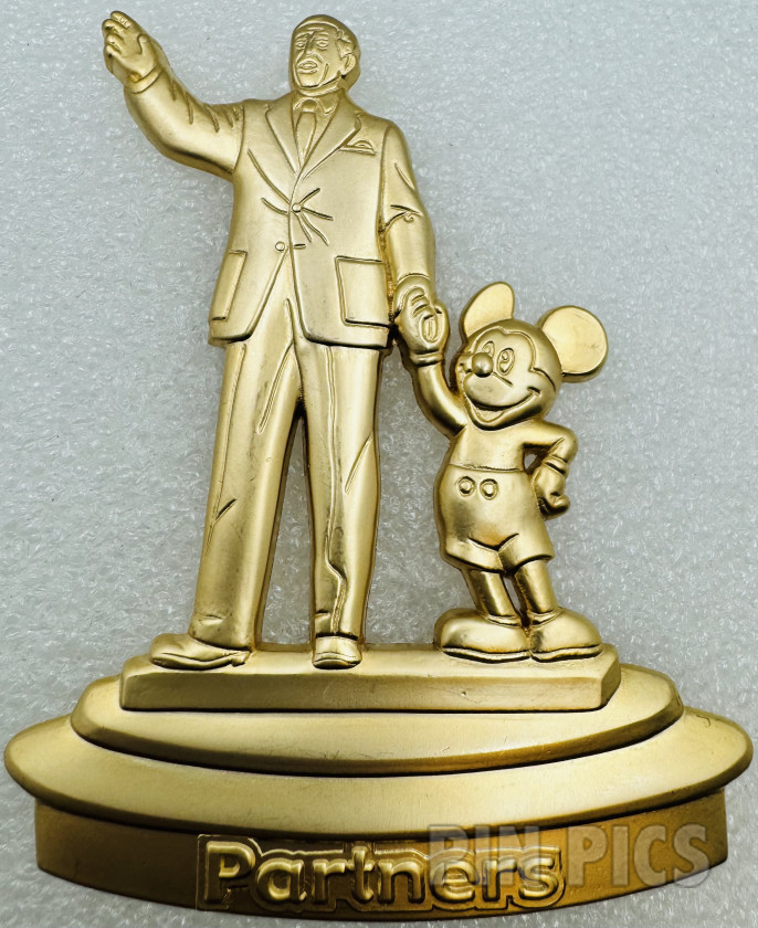 PP49192 - Japan - Walt Disney and Mickey - Partners Statue - 100 Relief ...