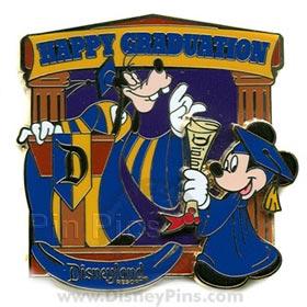 PP53850 - DLR - Happy Graduation (Goofy & Mickey) - PinPics