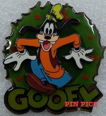 PP57468 - DS - Goofy - Stepping Through Wreath - PinPics