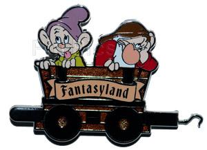 PP89797 - DLR - Dopey and Grumpy - Fantasyland - Train - Mystery - PinPics
