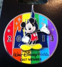 PP96639 - WDW Cast Exclusive Mickey with Rainbow Background - PinPics