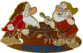PP100130 - Doc and Grumpy - Snow White and Seven Dwarfs - Doctors Day ...