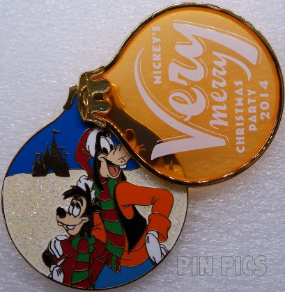 PP106860 - WDW - Mickey’s Very Merry Christmas Party 2014 - Goofy & Max ...
