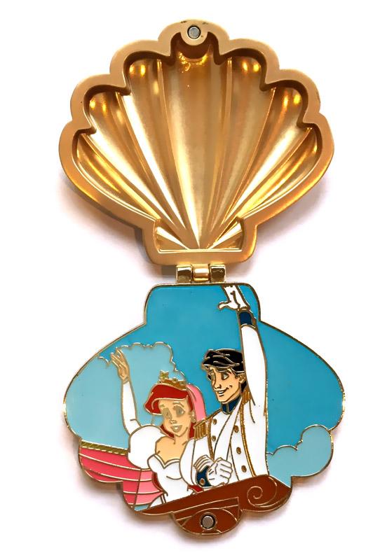 PP108692 - DSSH - Gold Little Mermaid Sea Shell - PinPics