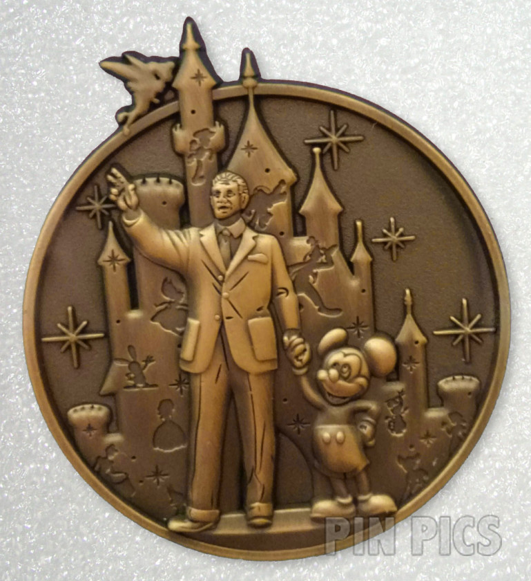 PP110542 - D23 - Partners Statue - Expo 2015 - Castle Collection ...