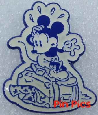 PP128511 - DVC - Mickey - Packing Suitcase - Vacation - Booster - PinPics