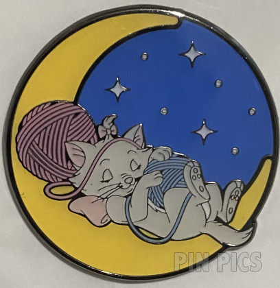 PP160318 - Loungefly - Marie Sleeping on Moon - Sleeping Animals ...