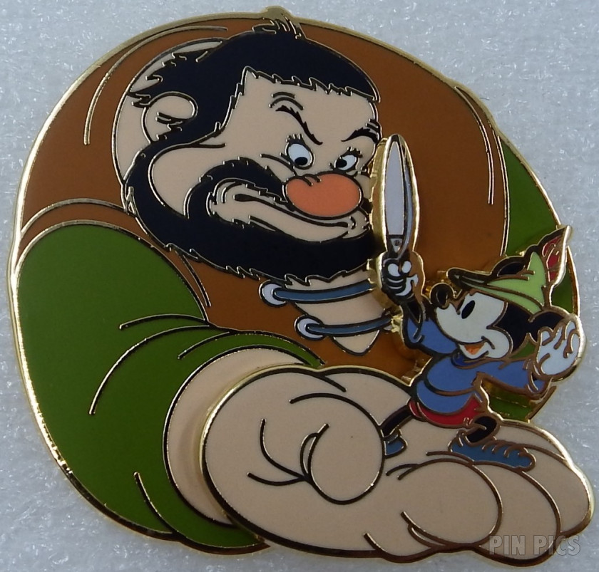 PP164205 - DLR - Gustav the Giant with Mickey - Medieval Magic - Brave ...