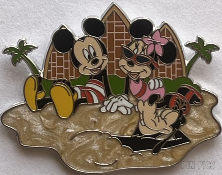 PP165536 - Aulani - Mickey Mouse, Minnie Mouse, Goofy - Beach - PinPics