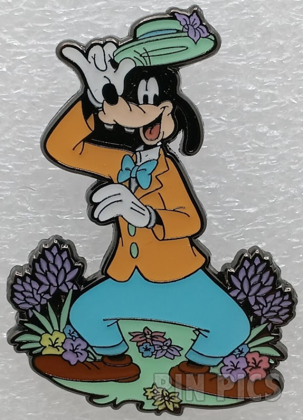 PP166089 - Loungefly - Goofy - Mickey and Friends Picnic - Butterfly ...