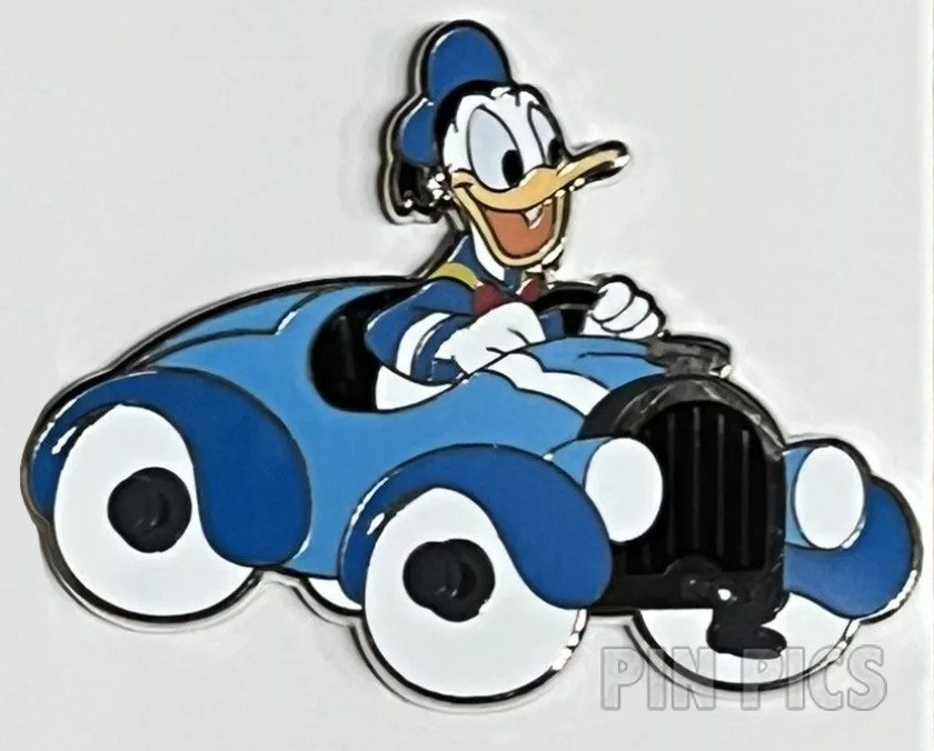 PP170595 - Donald Duck - Smiling - Driving Blue Roadster Car - PinPics