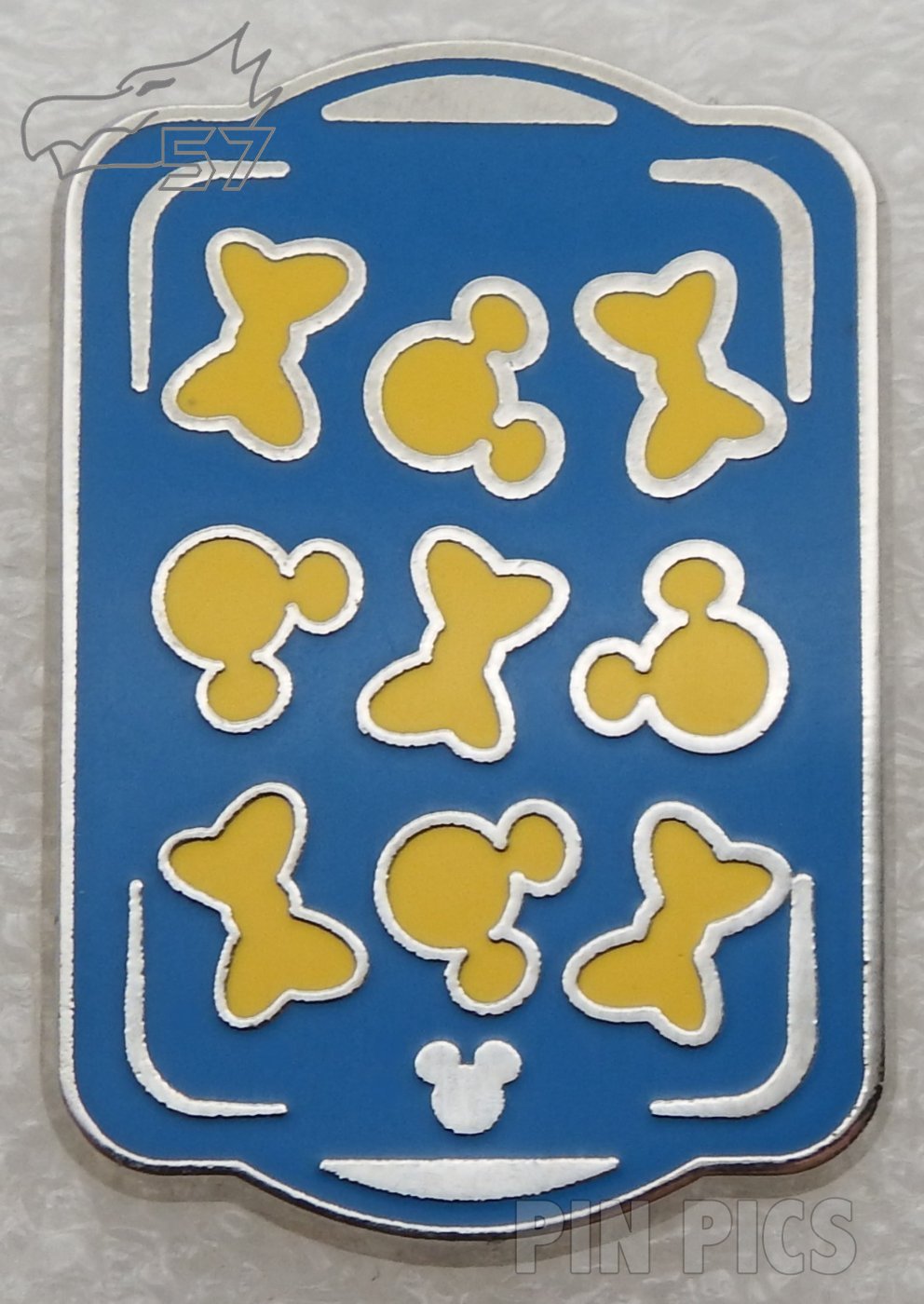 PP128582 - WDW - Pluto Cookie Sheet - Kitchen Essentials - Hidden ...