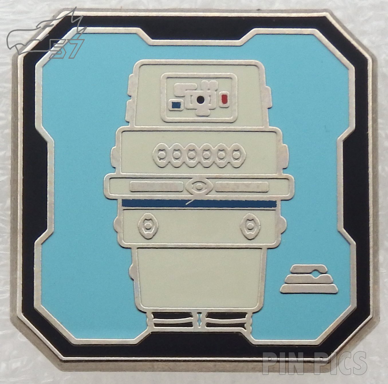 PP149909 - DLR - GNK Power Droid - Star Wars Droids - Hidden Disney ...