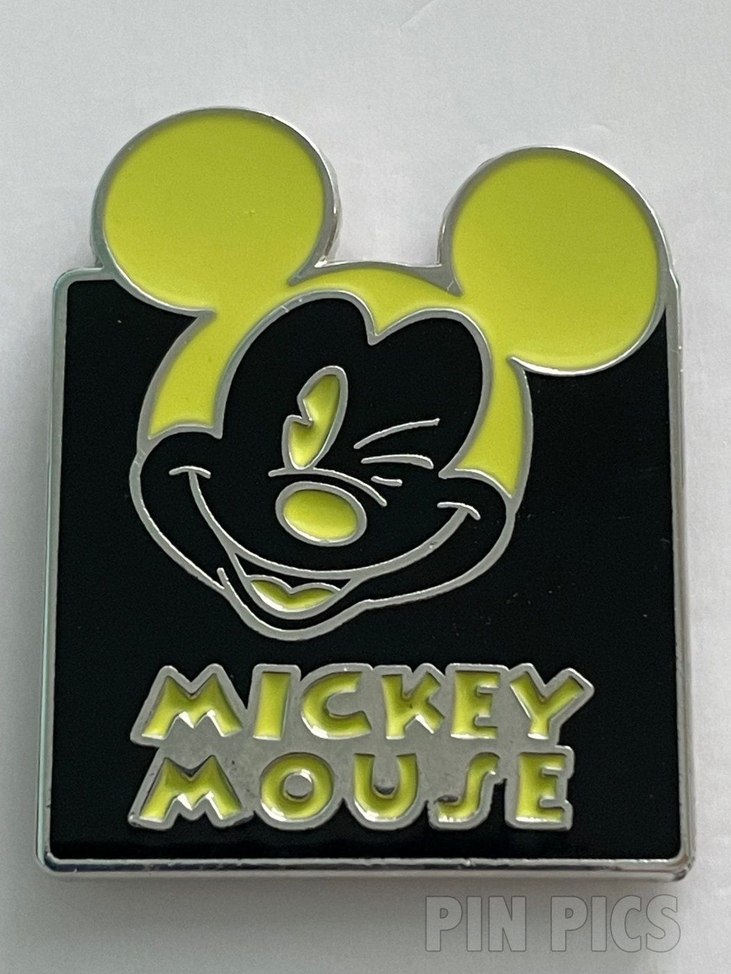 PP90968 - Winking - Mickey Expressions Mystery - Bright Yellow - PinPics