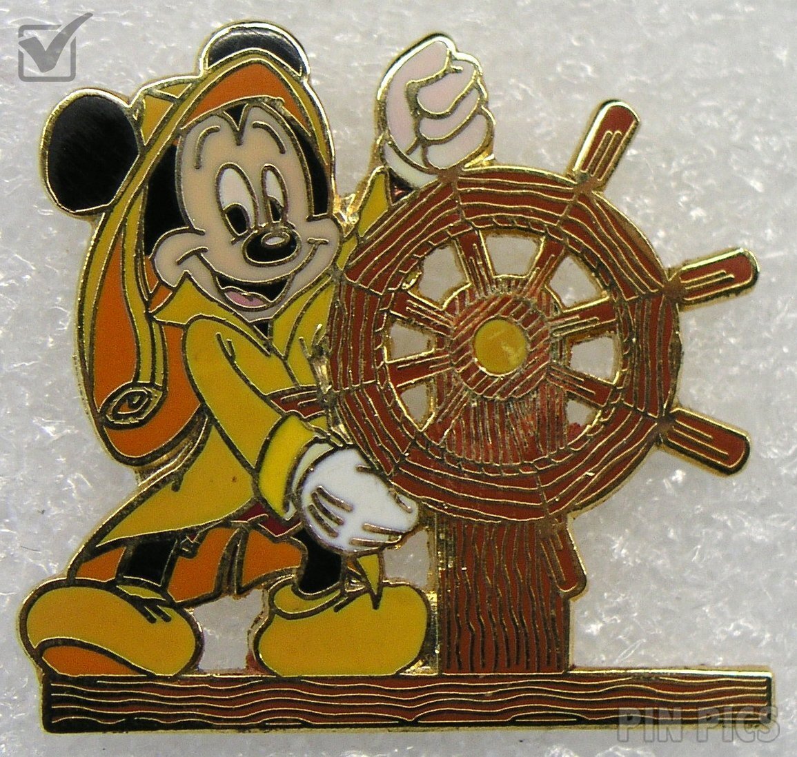 PP128 - DCL - Helmsman Mickey - Ship's Wheel - Cast - PinPics