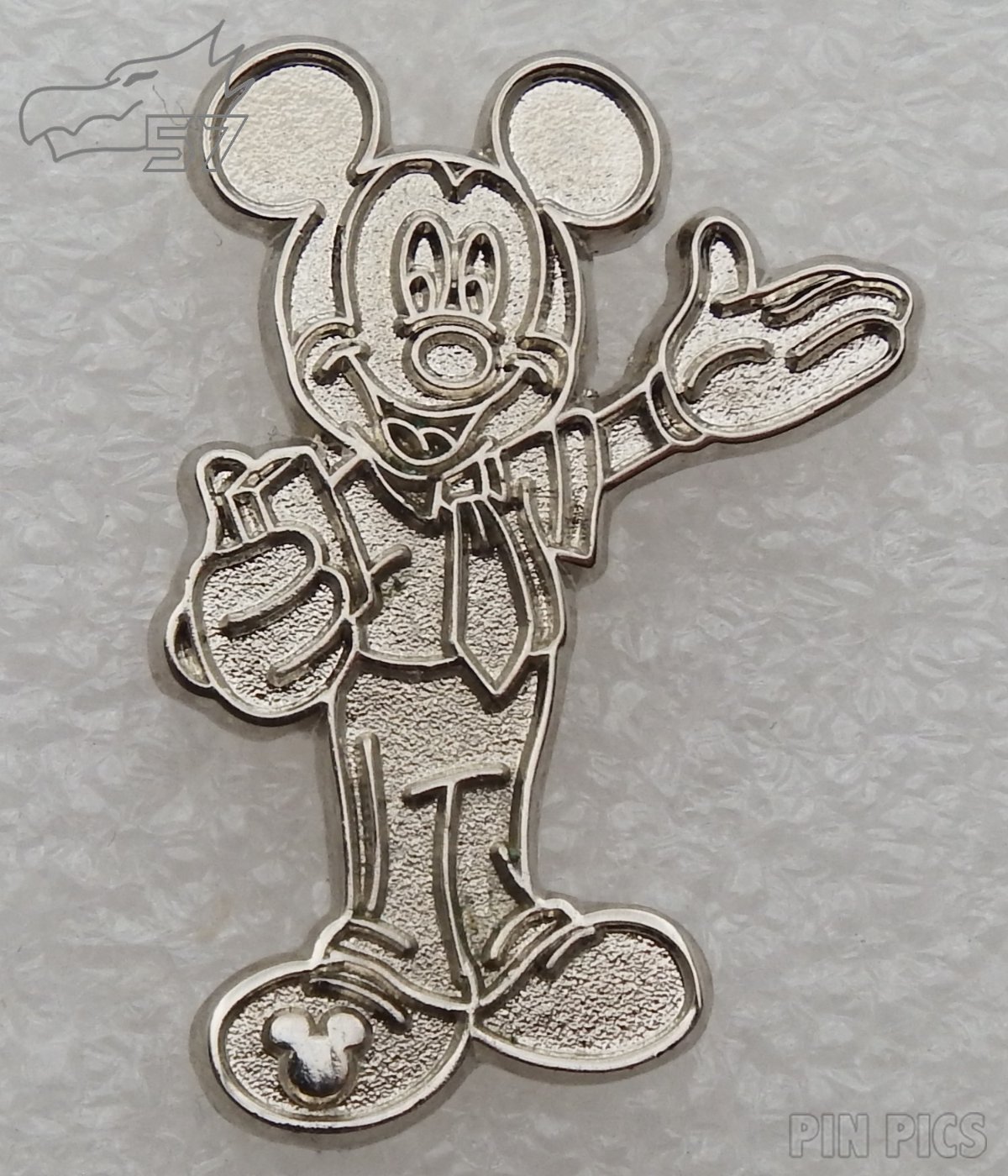 PP97238 - WDW - Mickey Mouse Chaser - Pin Traders Statues - Disney Springs - Hidden Mickey 2013 ...