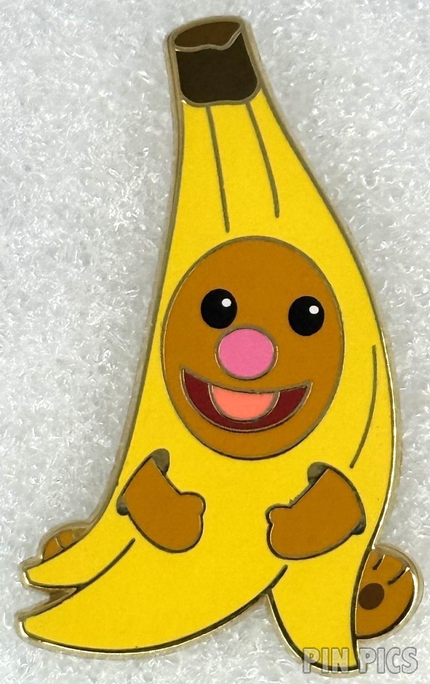 PP173940 - WDI - Fozzie Bear Dressed as a Banana - Muppets Haunted ...