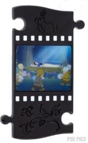 PP173422 - Monogram - Snow White - Final Frame Puzzle Mystery Set - PinPics