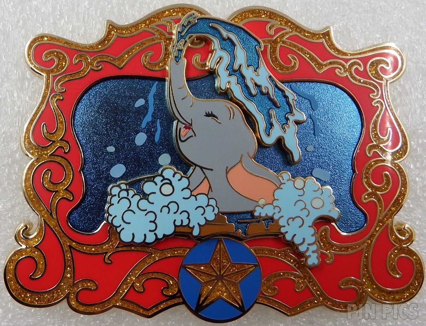 PP174000 - WDI - Dumbo - Taking a Bath - 80th Anniversary - Destination ...