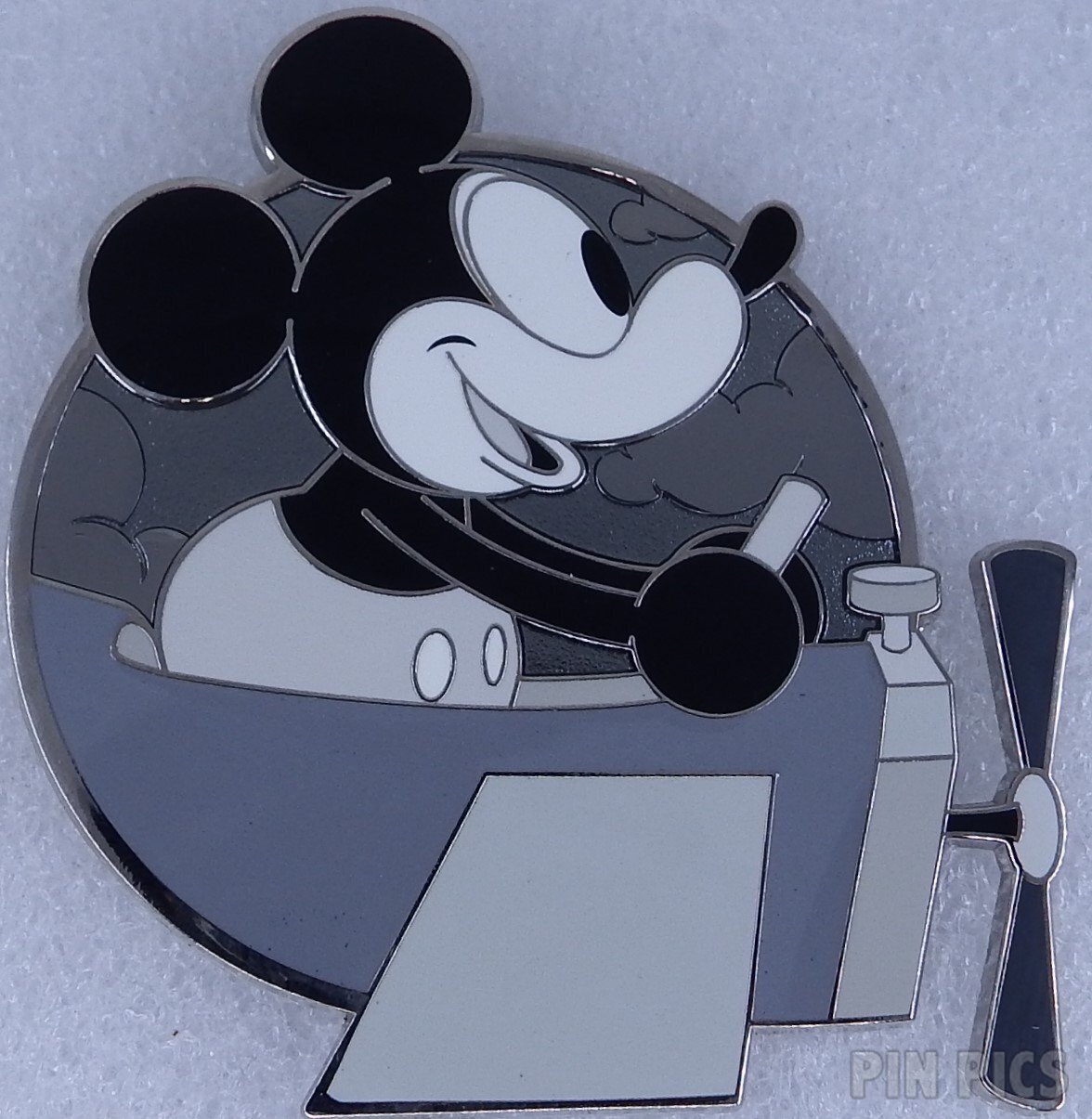 PP131209 - WDI - Mickey - Plane Crazy - Through The Years - Profile ...