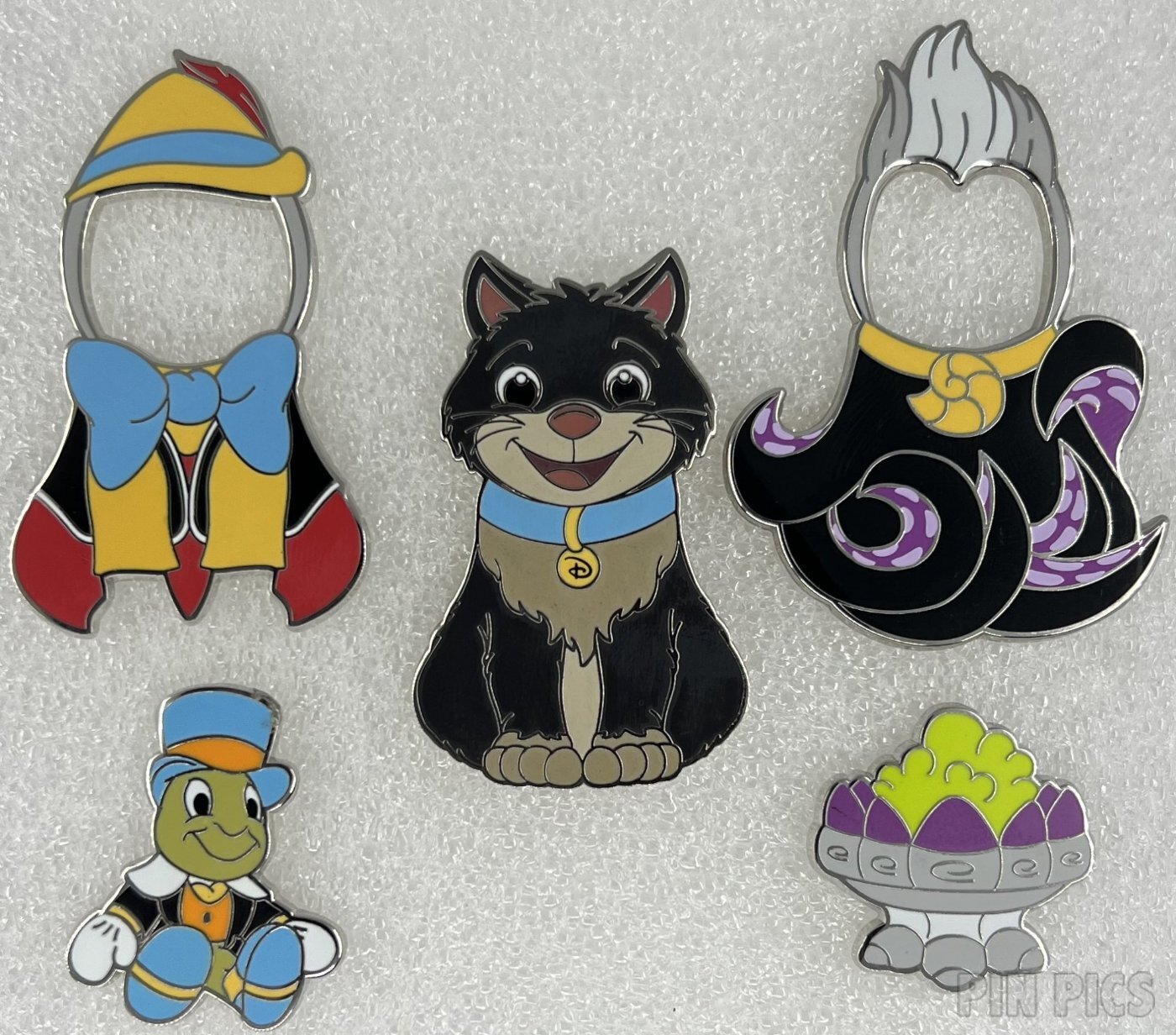 PP176075 - Figaro Disney Pets Outfits Set - Magnetic - PinPics