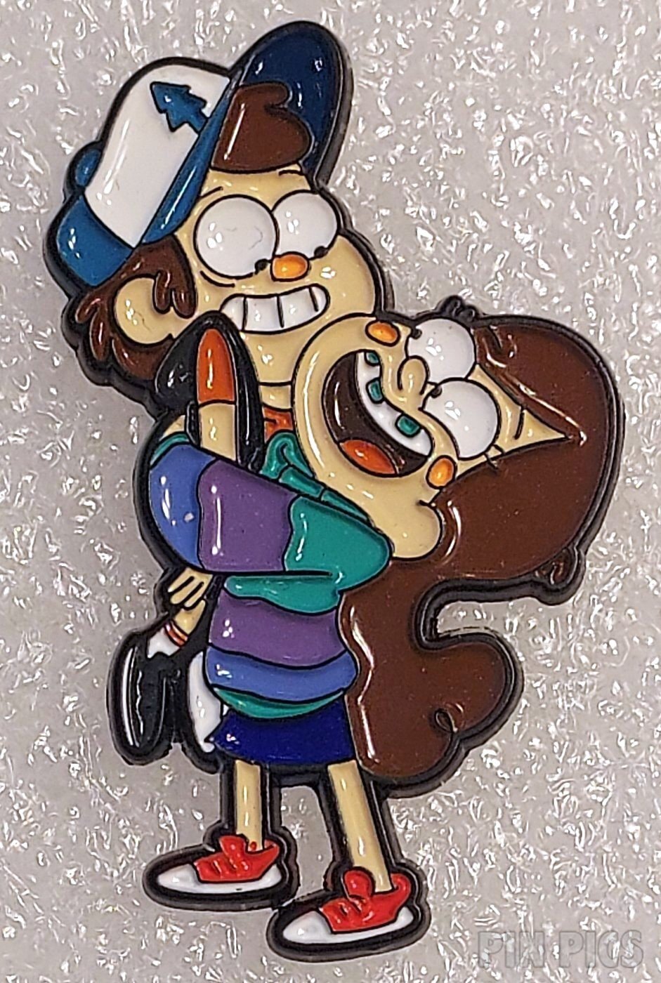PP176881 - BoxLunch - Dipper and Mabel Hugging - Gravity Falls - PinPics